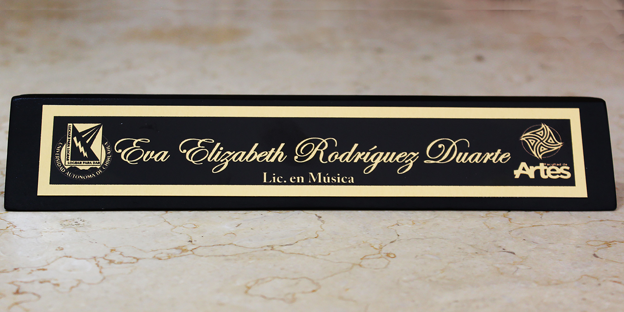 Personalizador para Escritorio | Alessandro - Togas y Fotografía